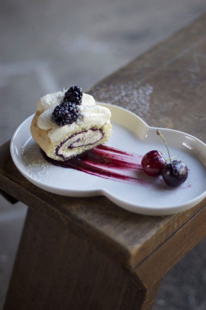 Gluten-free Swiss Roll with Berries & White Chocolate - Our Food Stories