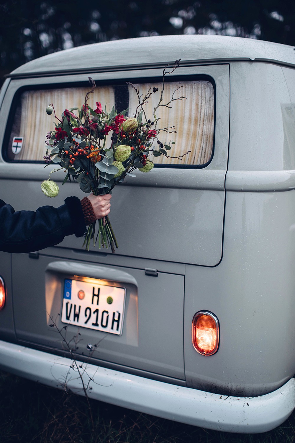 A foggy autumn day and a road trip with an old VW T1 bus - Our Food Stories