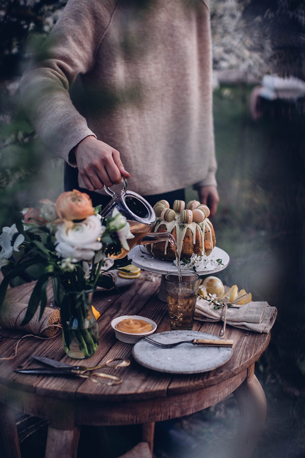 Gluten-free Matcha Bundt Cake with Matcha-Lemon Curd-Macarons - Our ...
