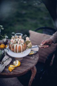 Gluten-free Matcha Bundt Cake with Matcha-Lemon Curd-Macarons - Our ...