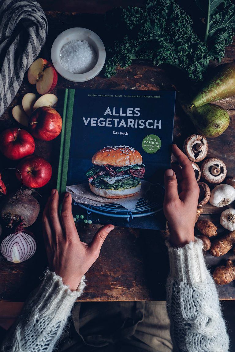 Kale Salad, Beetroot Soup and the new Vegetarian Cookbook from EDEKA ...