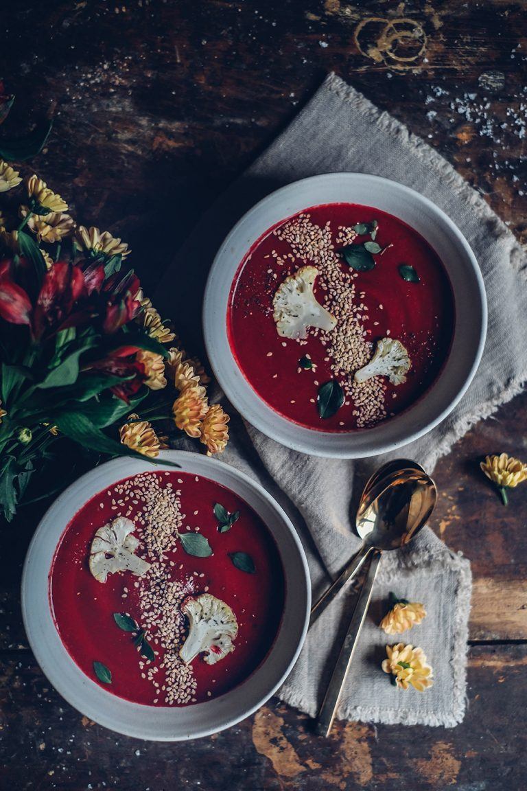 Kale Salad, Beetroot Soup and the new Vegetarian Cookbook from EDEKA ...