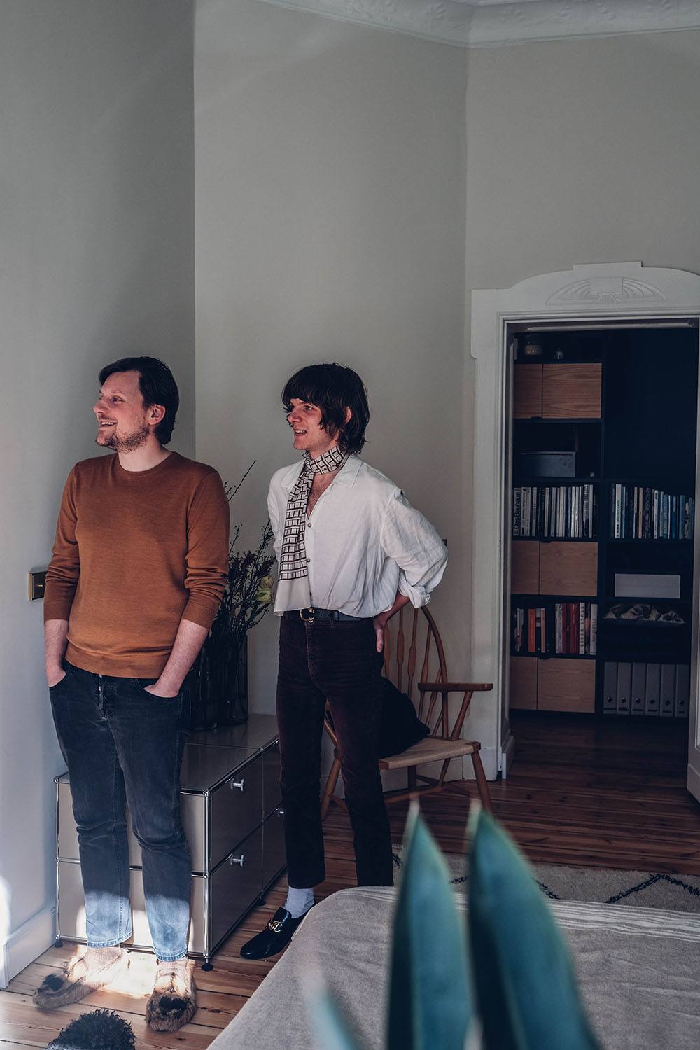 Schauen Sie Sich Um Zu Besuch Bei Tim Labenda Und Hannes Krause In Berlin