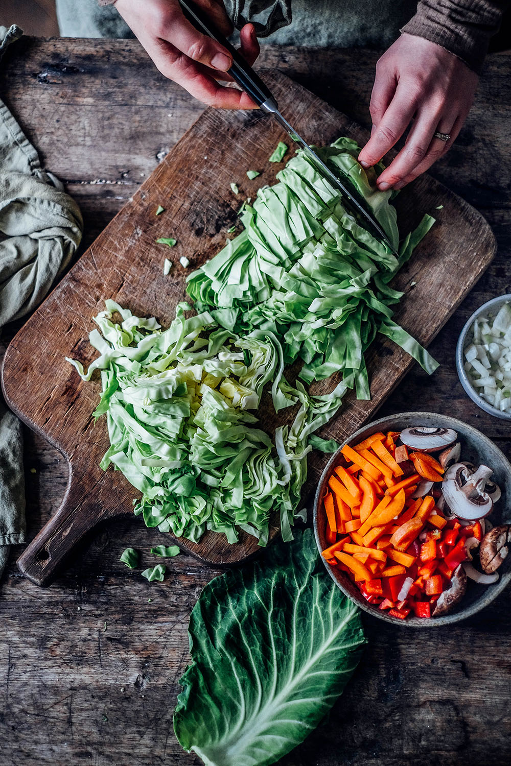 Pointed Cabbage Soup with Tofu and Ramen Noodles - Our Food Stories