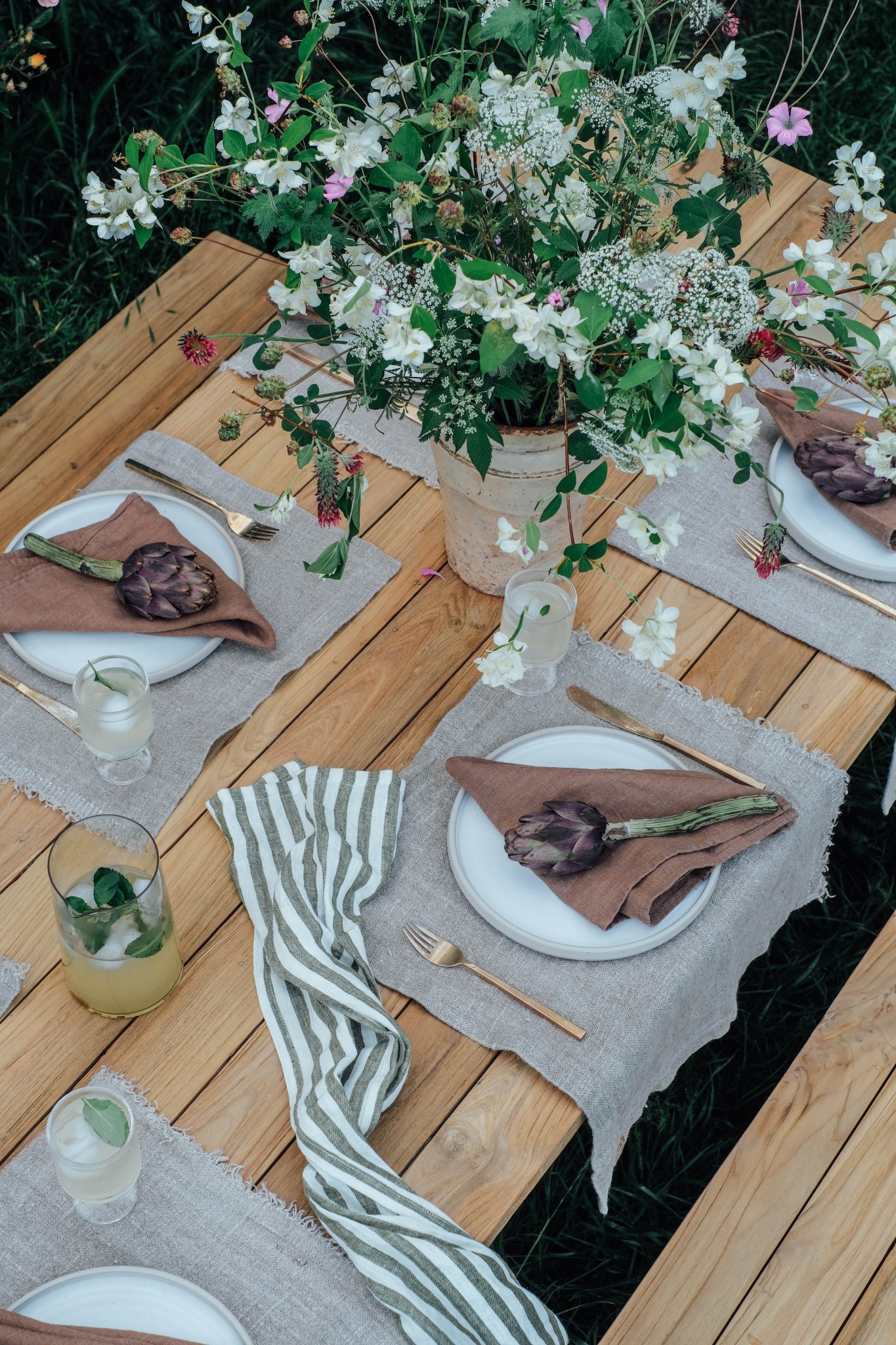 A Summer Gathering in the Garden & a summery Artichoke Pasta Salad ...